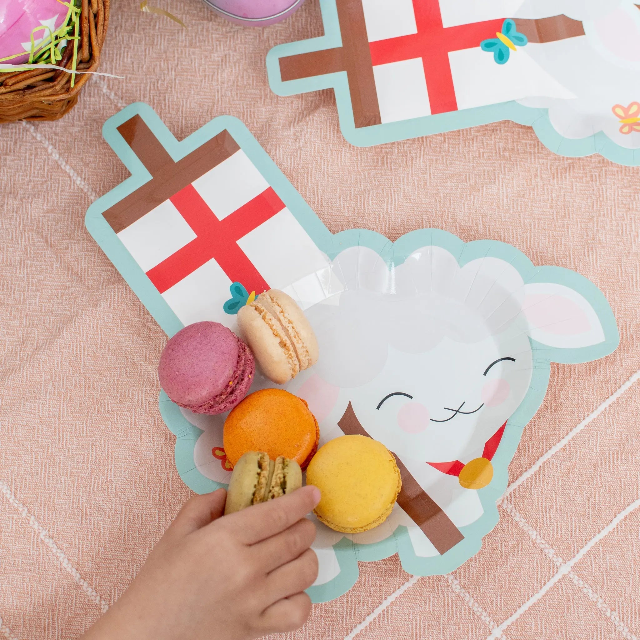 Pascal Lamb Paper Plates - set of 20 - Shining Light Dolls